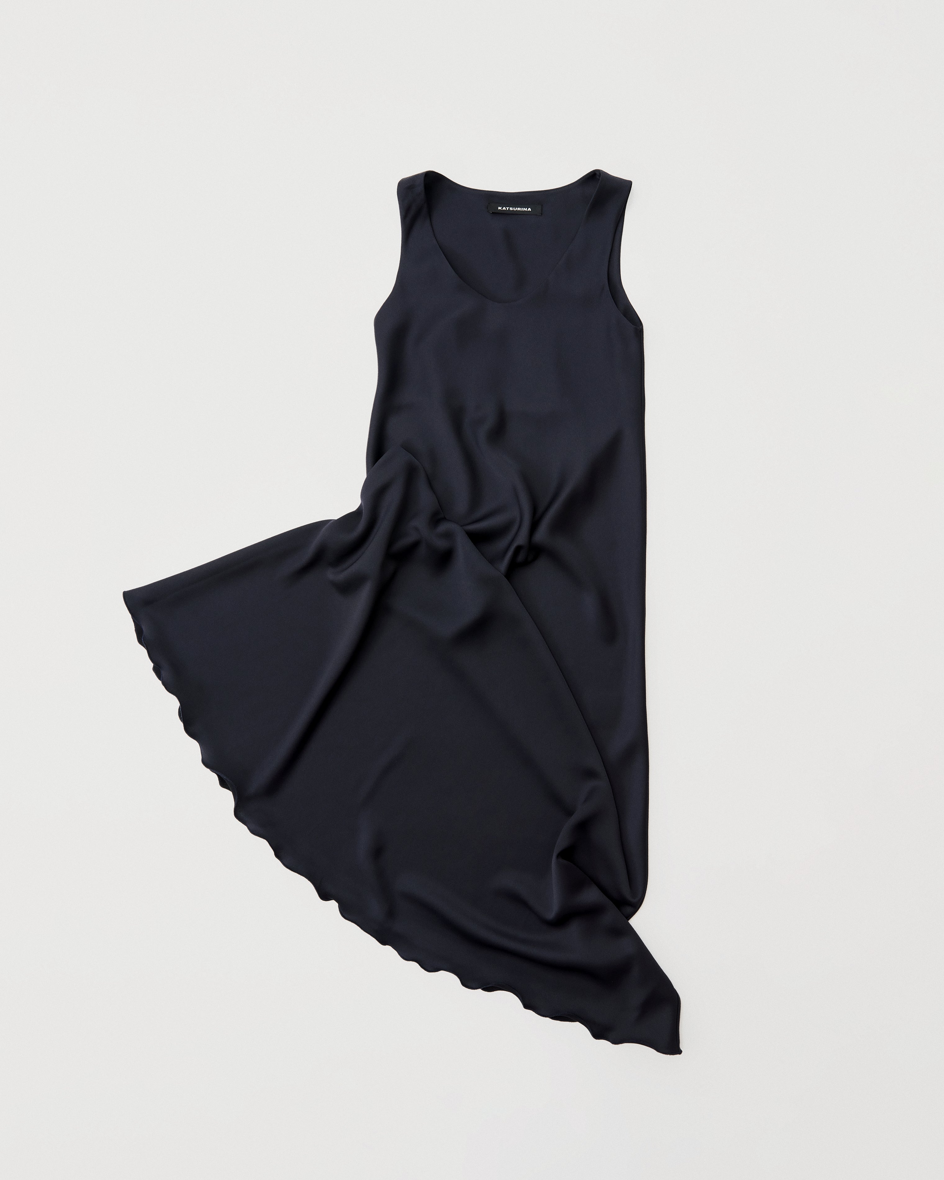 Silhouette Dress in Navy – KATSURINA EN